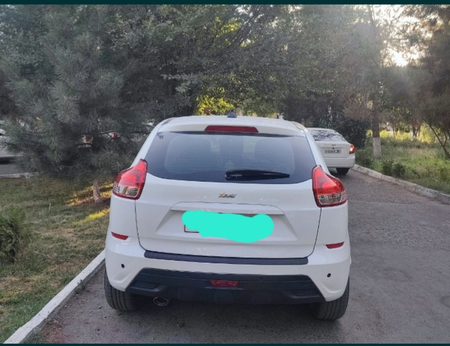 2019 yil Lada X-ray