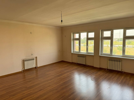 Сергели Янгихаёт 8-худуд 2/2/7 площадь 65м² Нозима