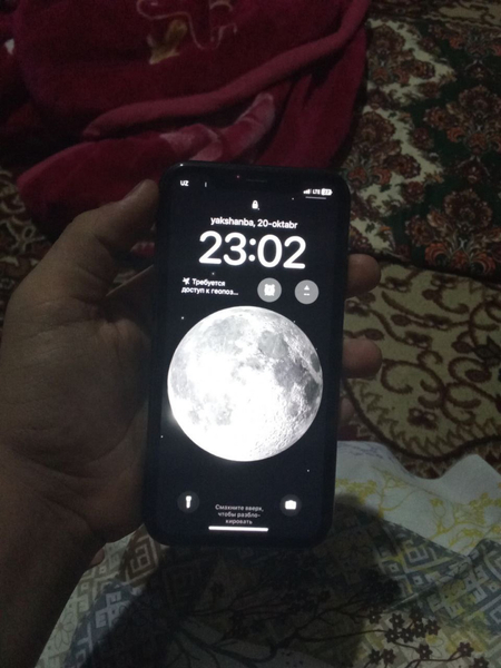 Iphone XR•••••••