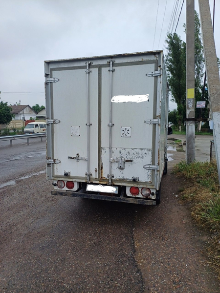 Kia bongo 3 1 tonnalik