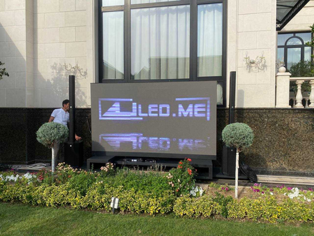 LED Ekranlari ichki va tashqi reklama