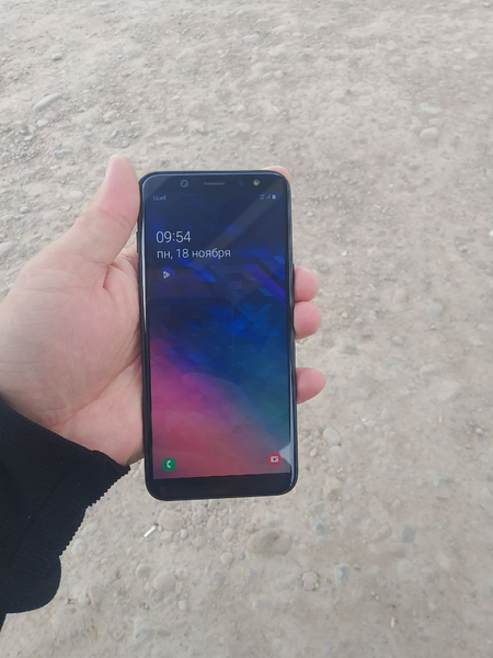 Samsung A 6 ideal