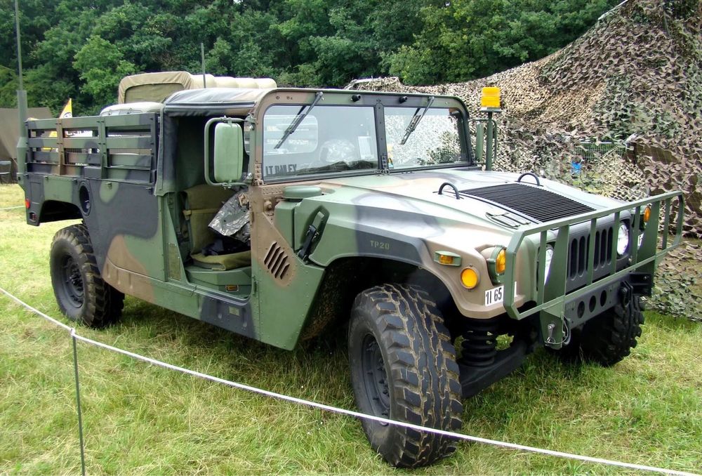 Hummer H1 продаётся