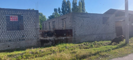 Xovli va mini ferma sotiladi