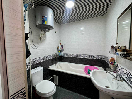 1 xonali 38m² 3-qavat uy sotiladi