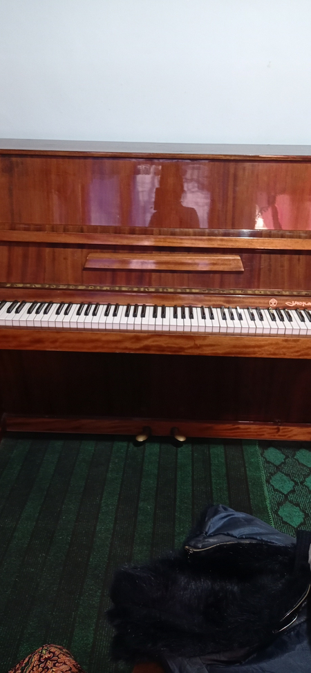 Pianino musiqa asbobi