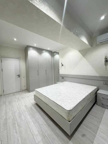 Срочно сдается 2/6/9 квартира 67 м² Ор-р:Метро Айбек  (США)