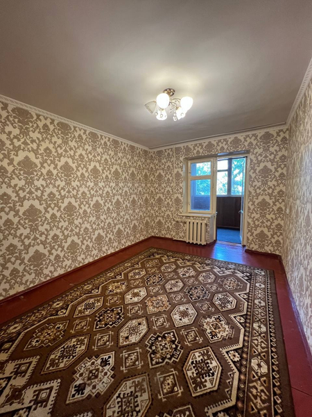 1/1/4 Буюк Ипак Йули, 2/6 балкон
