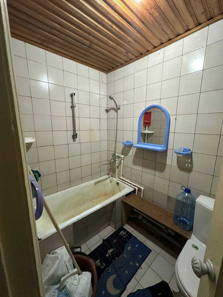 2  xonali 3 etajda joylashgan jixozlangan kvartira ijaraga beriladi