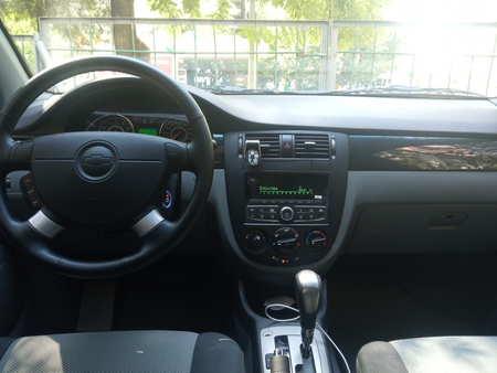 Продам Chevrolet Lacetti в идеальном состоянии.