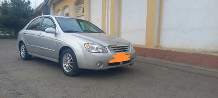 KIA cerato 2004 y