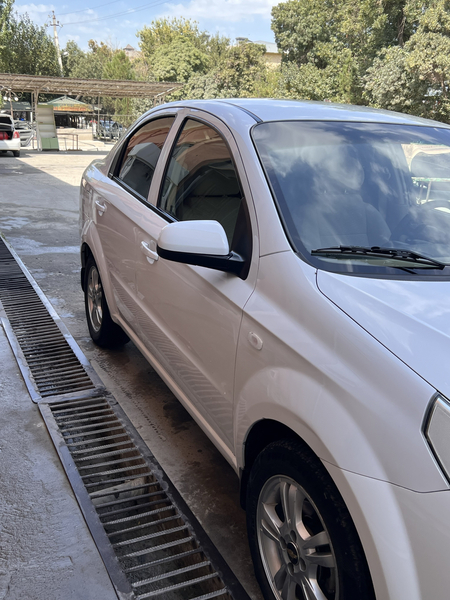 Neixa 3 Avtomat Export Sotiladi