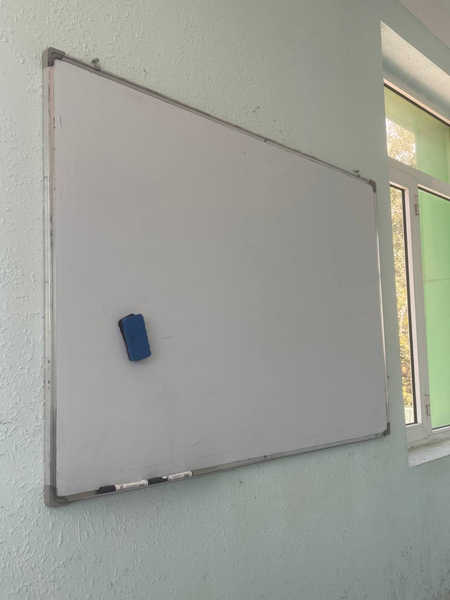 O’quv markaz uchun stol va stul