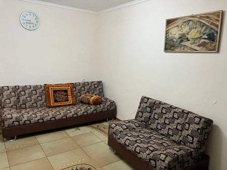 1 ком. Шота Руставели. B&B кафе.