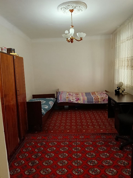 Srochni hovli uy sotila 7 sotix 5 ta xona 2- selmashta 75000$