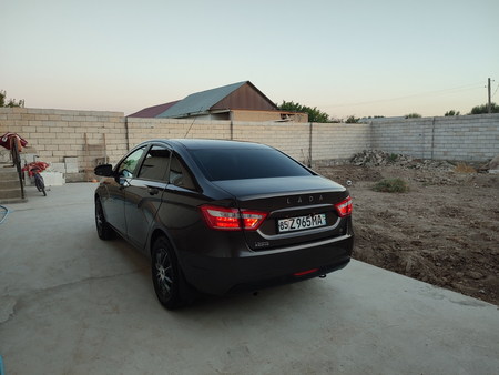 Продам лада Веста 1.8