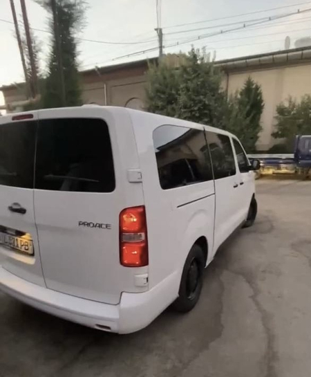 Touota proace sotiladi