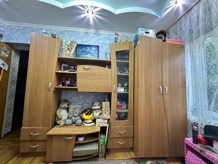 Продается Платеной шкаф