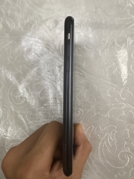 Iphone XR norm xolatda
