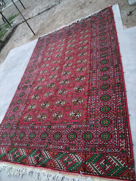 Gilam sotiladi qo'l ishi
