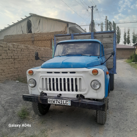 Gaz 53 sotiladi 2800$