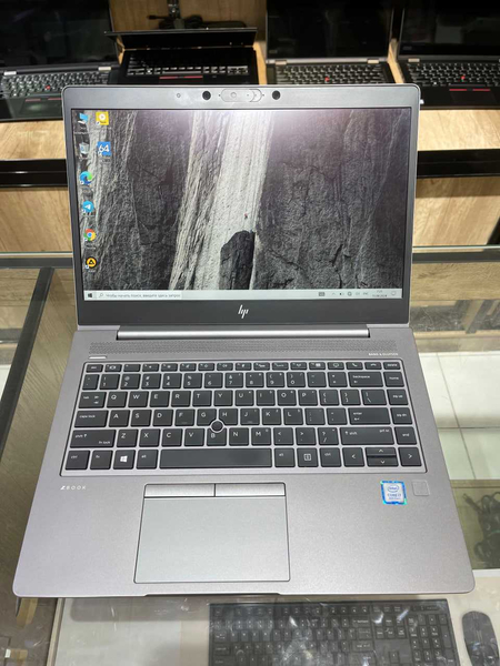 HP ZBook 14u Intel Core i7-8565U озу16гб 256ssd Radeon Pro WX3200
