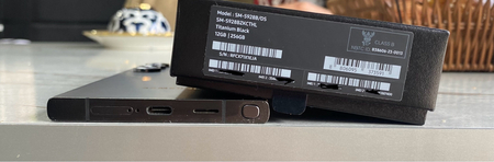 Samsung S24 ultra  12/256 gb yangi ochilgan 1 oy bo\\\'ldi