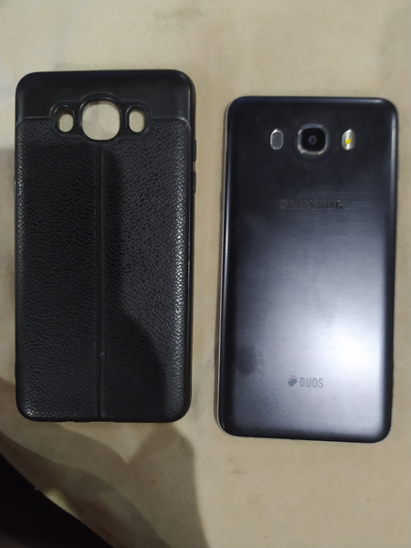 Продам свой телефон Samsung j7