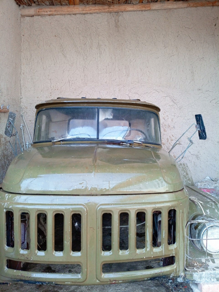 Zil 1977 yil metani bori