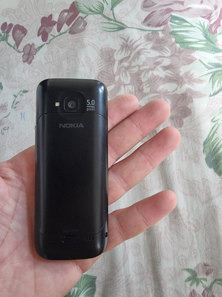Nokia c 5 00smartphone.