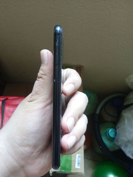 Iphone Se 2020 на 64 гигабайт. Perfectum
