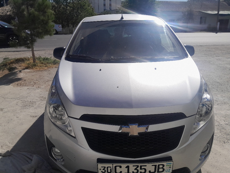 Spark 2015 yili prabek 173000 krasks 100%  toza srochni sotiladi