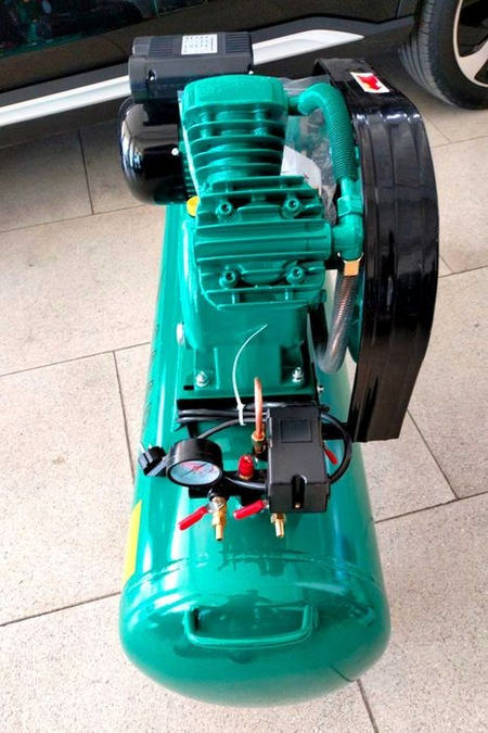 Компрессор 100л SGJ2070