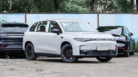 LEAPMOTOR C10 EV comfort edition \\n\\n> Yuqori tezligi : 170 km/h\\n> Ot ku