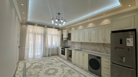 Продается 4 ком. Квартира на 3 этаже площадью 116 кв.м. Ор. Мчс