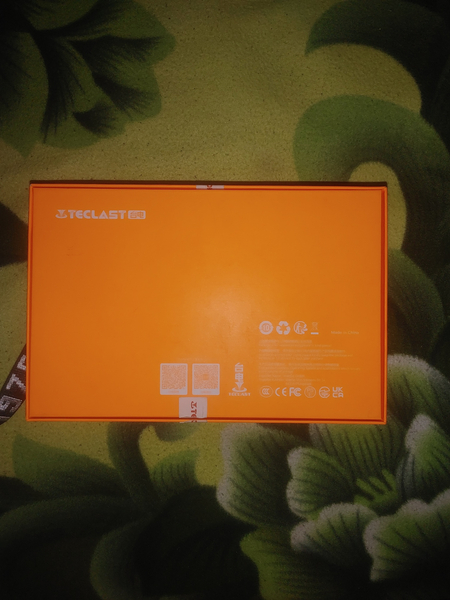 Продаю планшет teclast M40 PRO в шикарном состоянии и с коробкой
