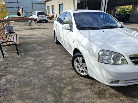 Lacetti avtomat arenda. Ласетти автомат аренда