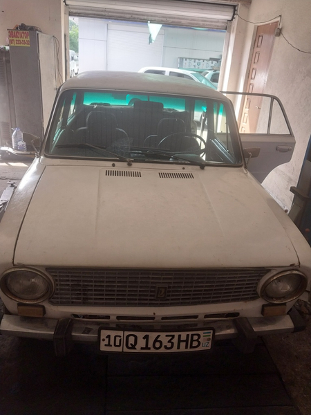 2101 Sotiladi  1976 Gaz bor