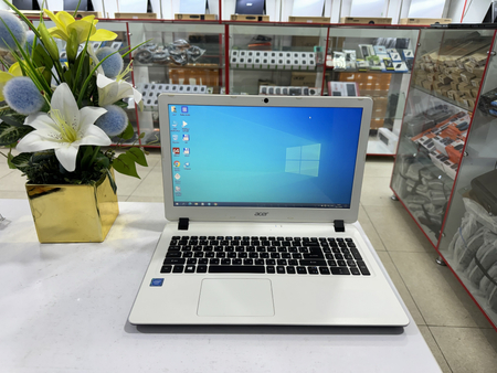 Acer 8 gb ram 256 ssd 500 gb hdd ofis ishlari uchun juda ishlaydi