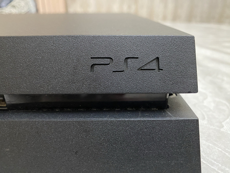 PS4 (Sony PlayStation)
