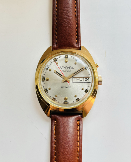 Продам советские часы Sekonda