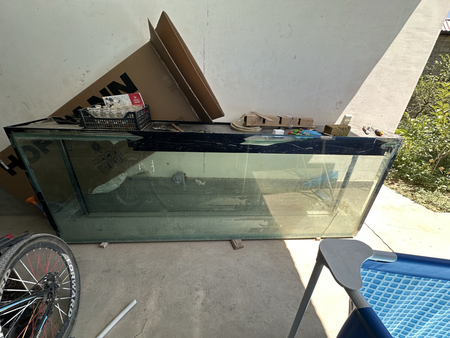 akvarium eni  40sm uzunligi 294sm