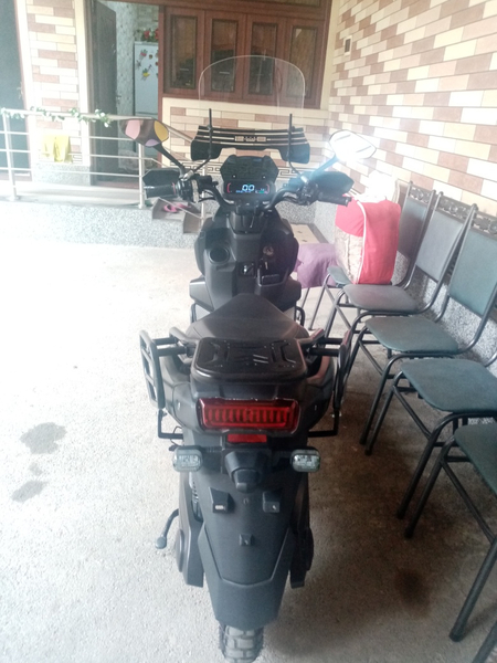 Suzuki moto sukuter sotiladi HOLATI TINiq srochni