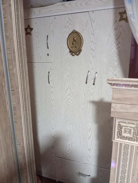 Detskiy divan shifaner.