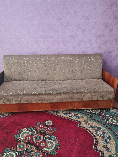 Продаётся б/у диван