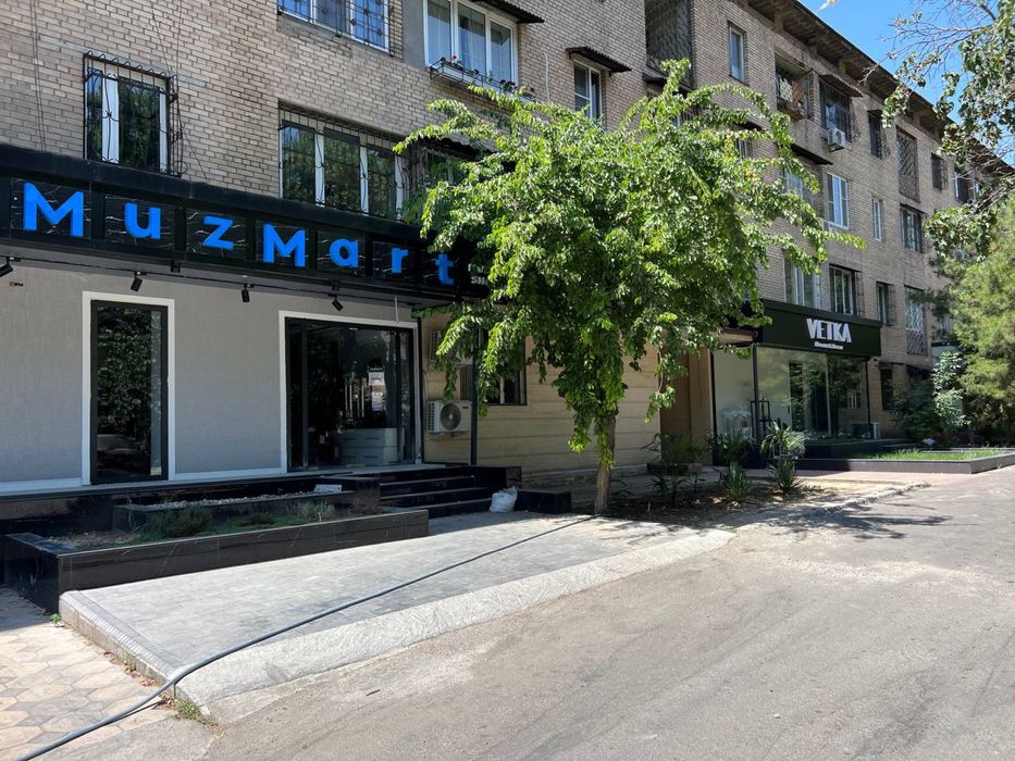 Аренда подОфис. Ориентир Ц-1 Dolce Italia 100m2+30m2  2800$ торг