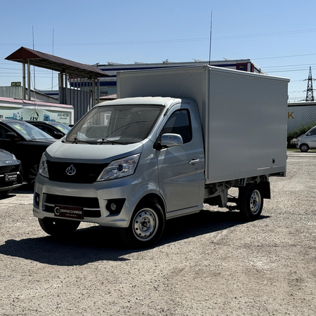 Changan Furgon Rasmiy dillerdan 5 yillik kafolat bilan harid qiling.