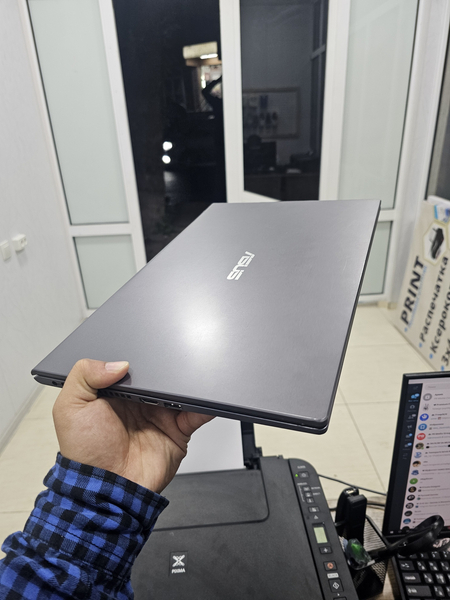 Asus core i3 1115G4 3.0 GHz