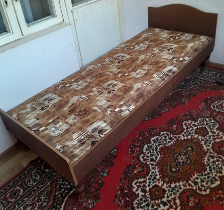 Кровать 1,92×80 деревянная прочная В отличном состоянии