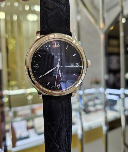 Продам золотые часы Tissot 585пробы